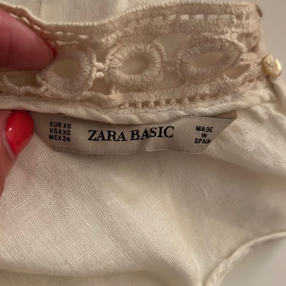 Tops | Zara Basic Xs White Detailed Top With High Neck With Detailed ...